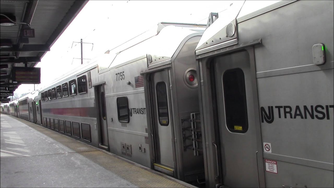 Full HD 60FPS: NJT Multilevel 7031 with Flashing Ditch Lights Leads ...