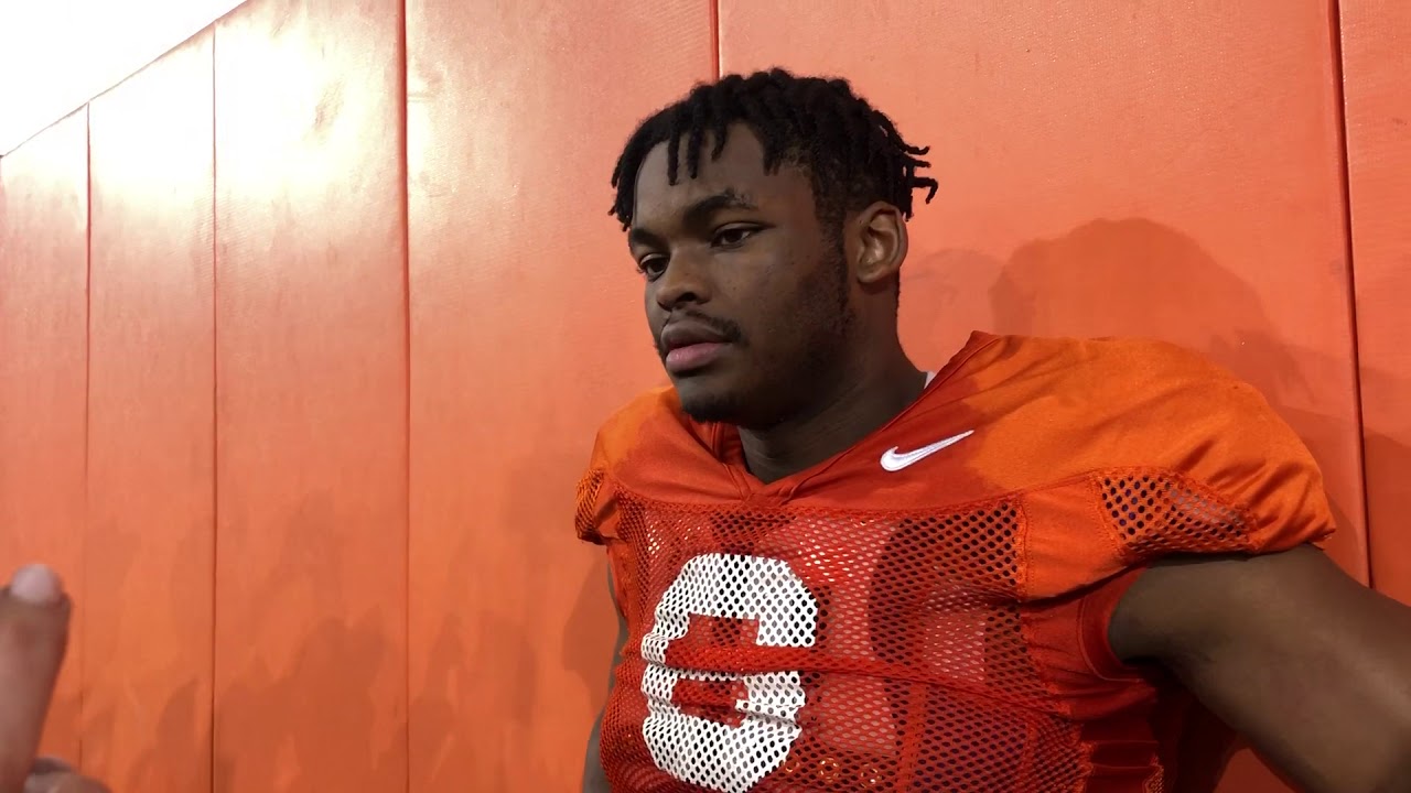 3/6/20: Mike Jones Jr. Post Practice - YouTube