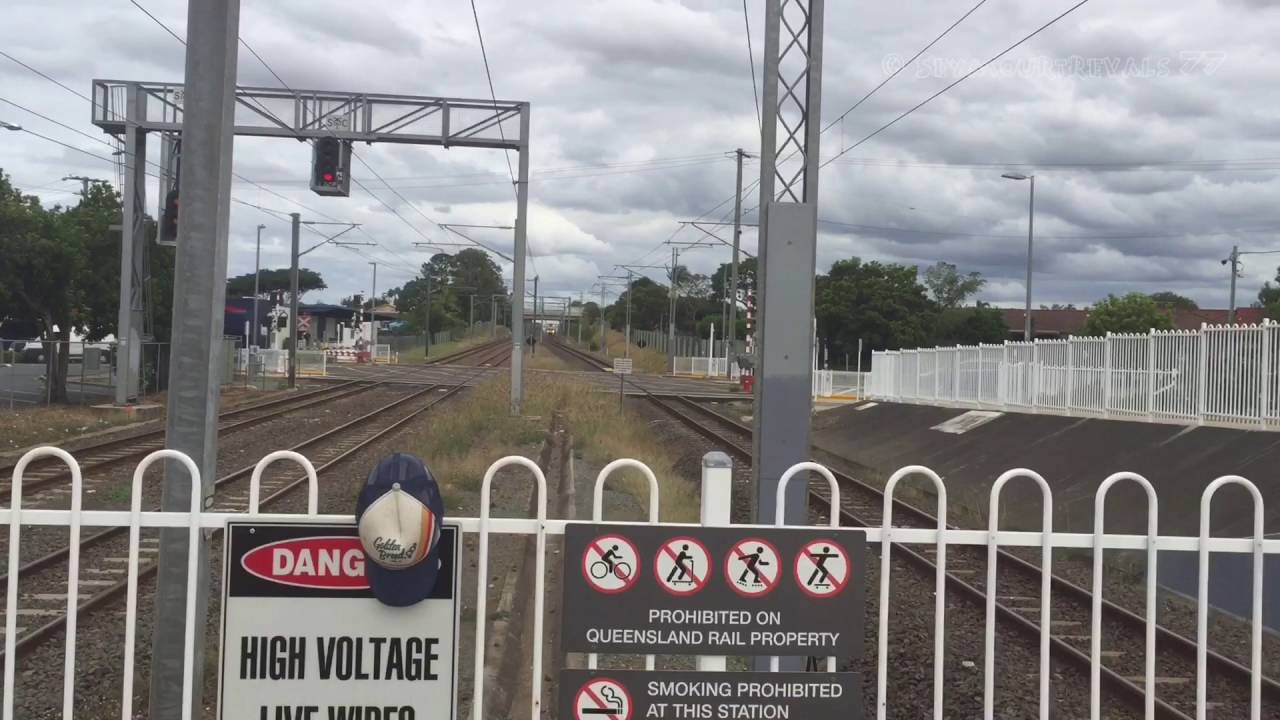 Lawnton Station 16/4/2016 - YouTube