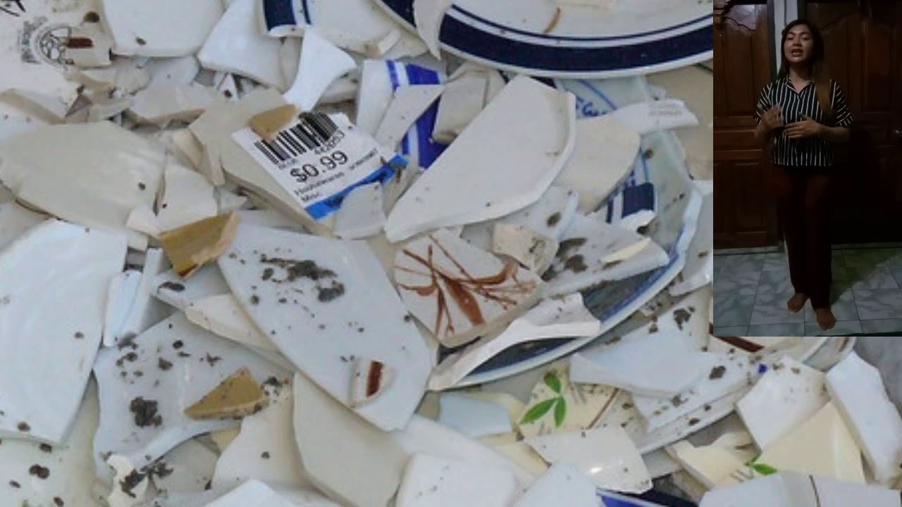 The Unique Tradition in Denmark (Breaking the plates in front of your ...