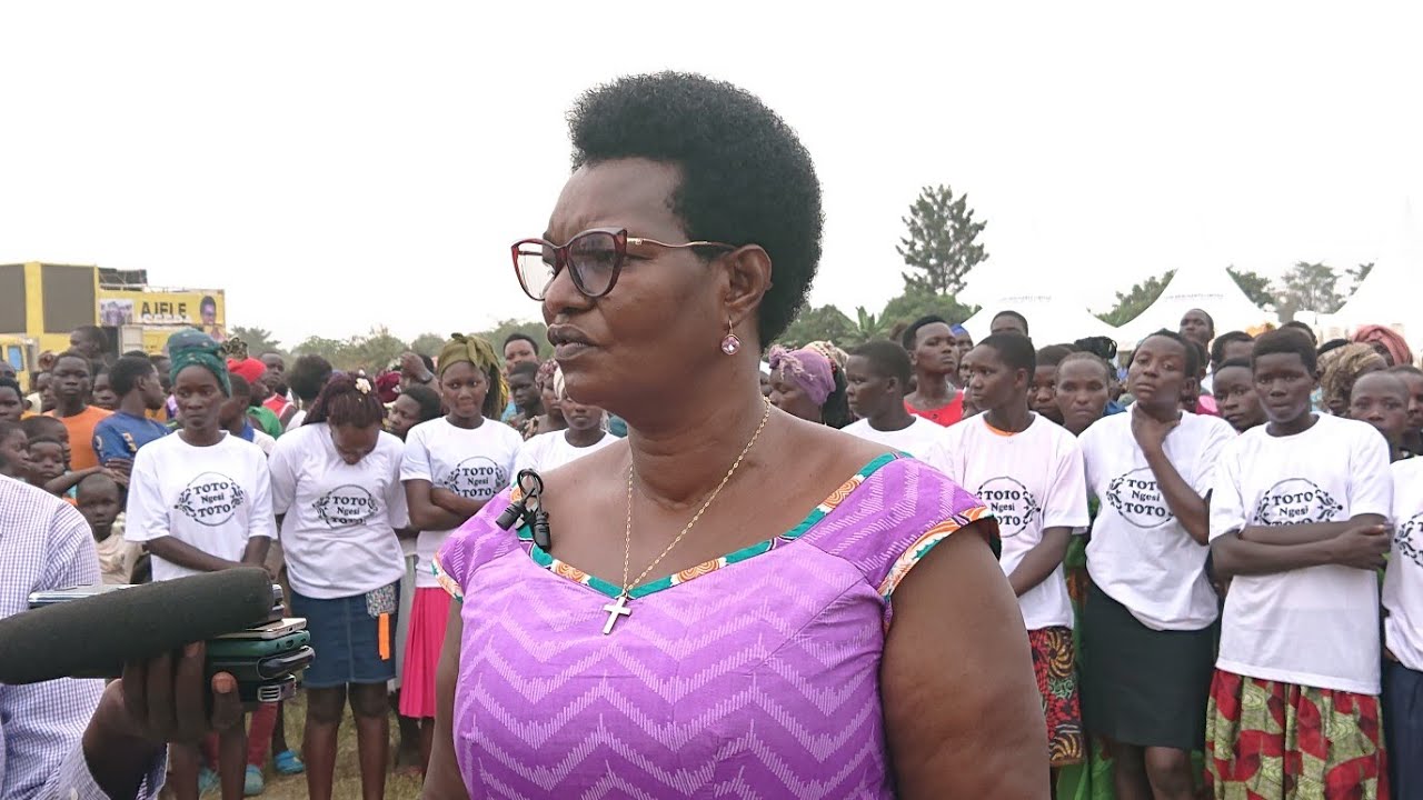 Minister Hellen Adoa to conduct Barazas in all Serere subcounties - YouTube