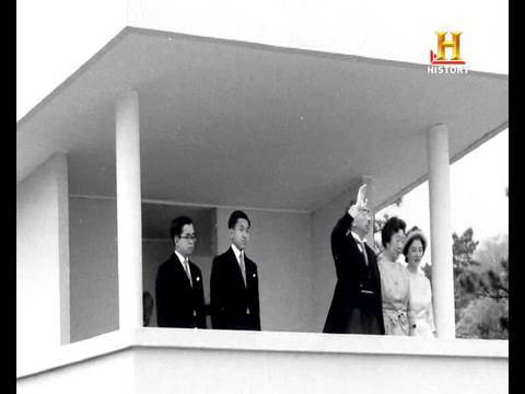 Michael Rogge TV interview about japan in the fifties - YouTube