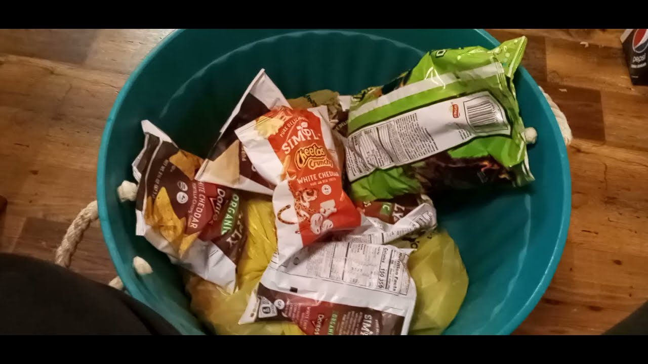 DUMPSTER DIVING Thank You Frito Lay Guy WHOEVER You Are! - YouTube