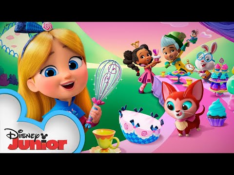 Alice Welcomes You to Wonderland | Alice's Wonderland Bakery | @disneyjr