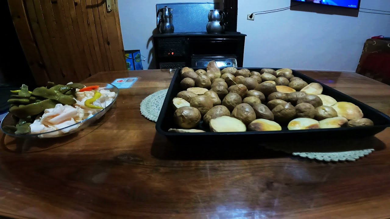 KÖYDE SOBA VE BACA TEMİZLİĞİ ,GÜNÜN SONUNDA MİS GİBİ SOBADA PATATES ...