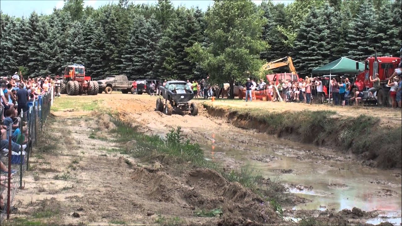 VOODOO MUD TRUCK SEASON SHOWCASE 2014 - YouTube