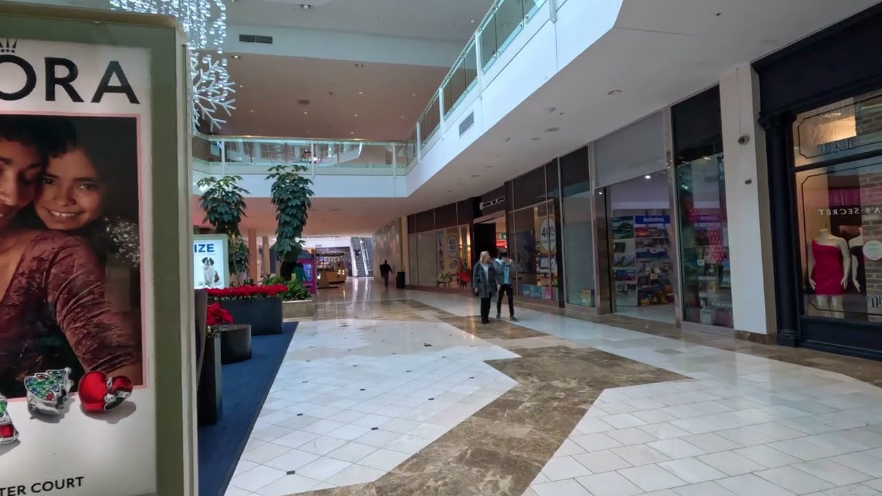 Inside tour at Hawthorn Mall Vernon Hills - YouTube