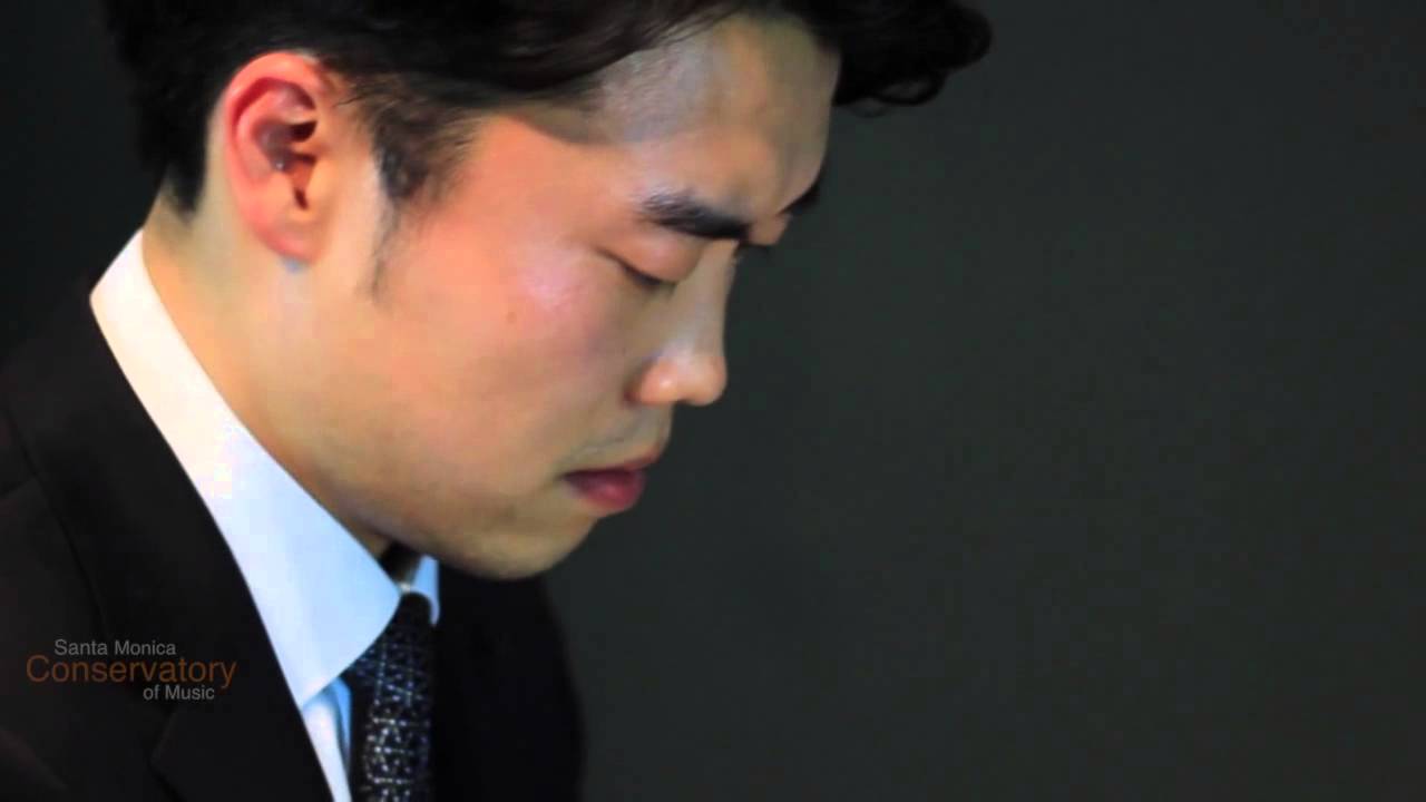 Jaemin Shin performing Triana by Albéniz - SM Conservatory HD - YouTube