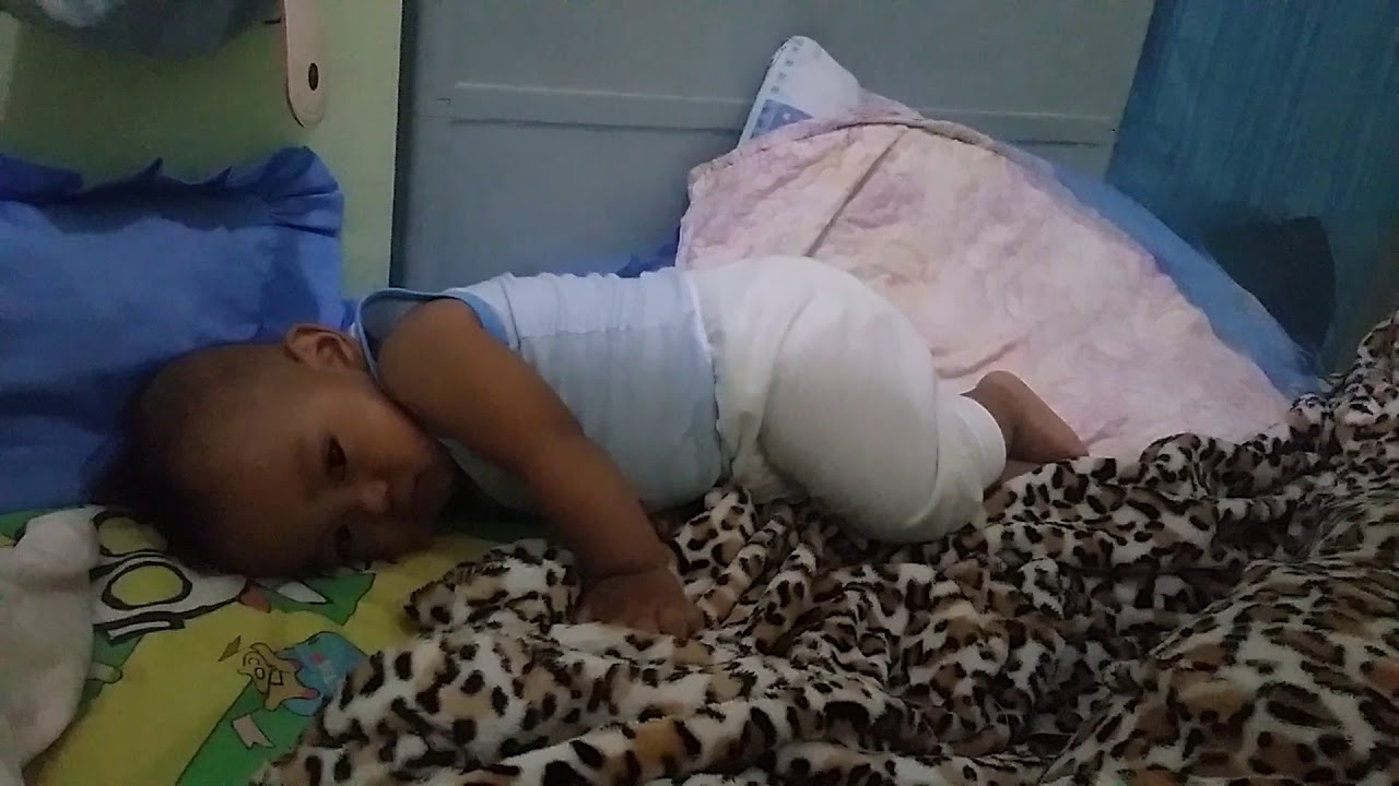 Hirap matulog si taba. - YouTube