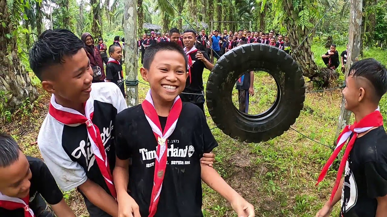 Anak Indonesia di Malaysia | Outbound Pramuka Seru ! | Camping CLC ...