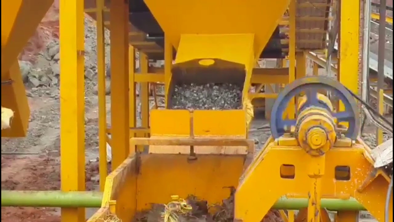 Mineral jig machine - YouTube