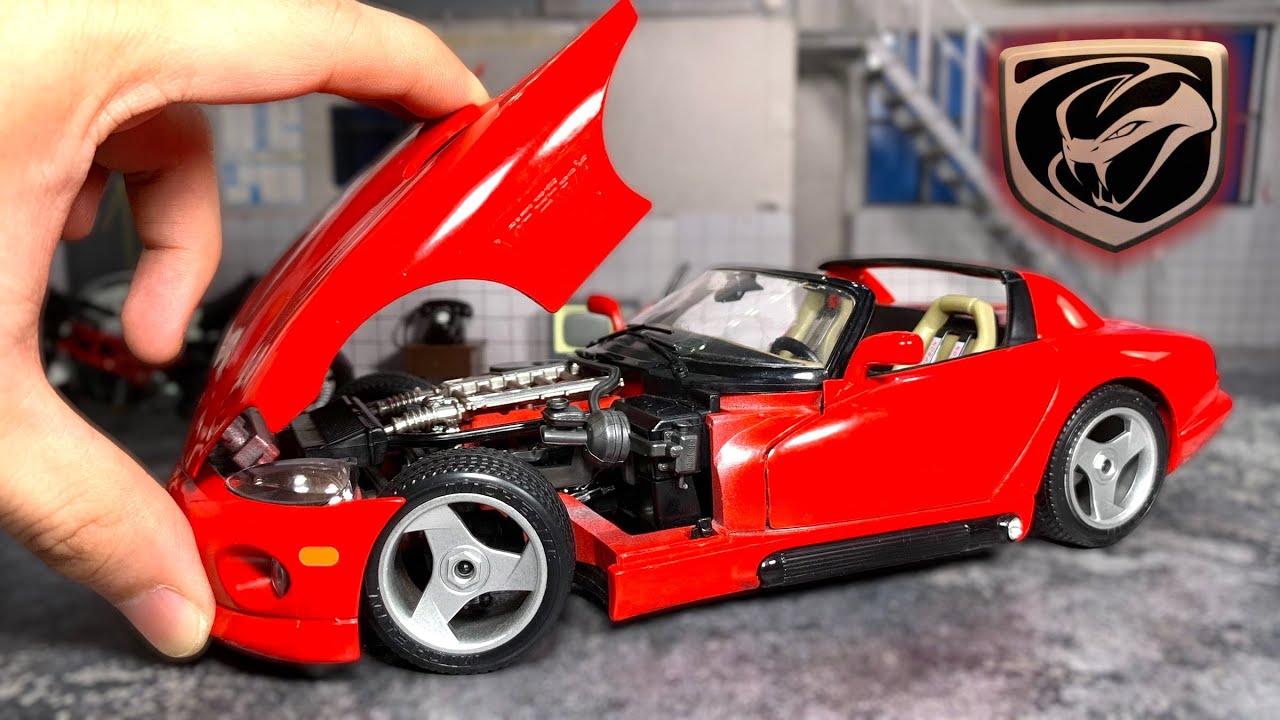 Dodge Viper 1/18 Diecast Car Model Review - YouTube