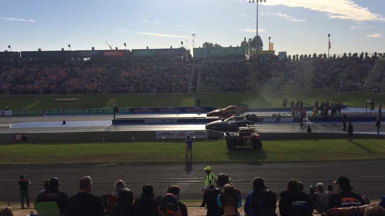 Anthony Begley’s Nitro Funny Car Explodes! - YouTube