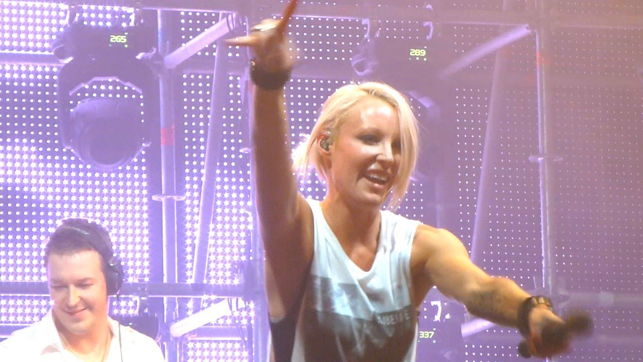 Emma Hewitt live @ Trancemission SPb 01.11.2013 (4) (sorry for ...