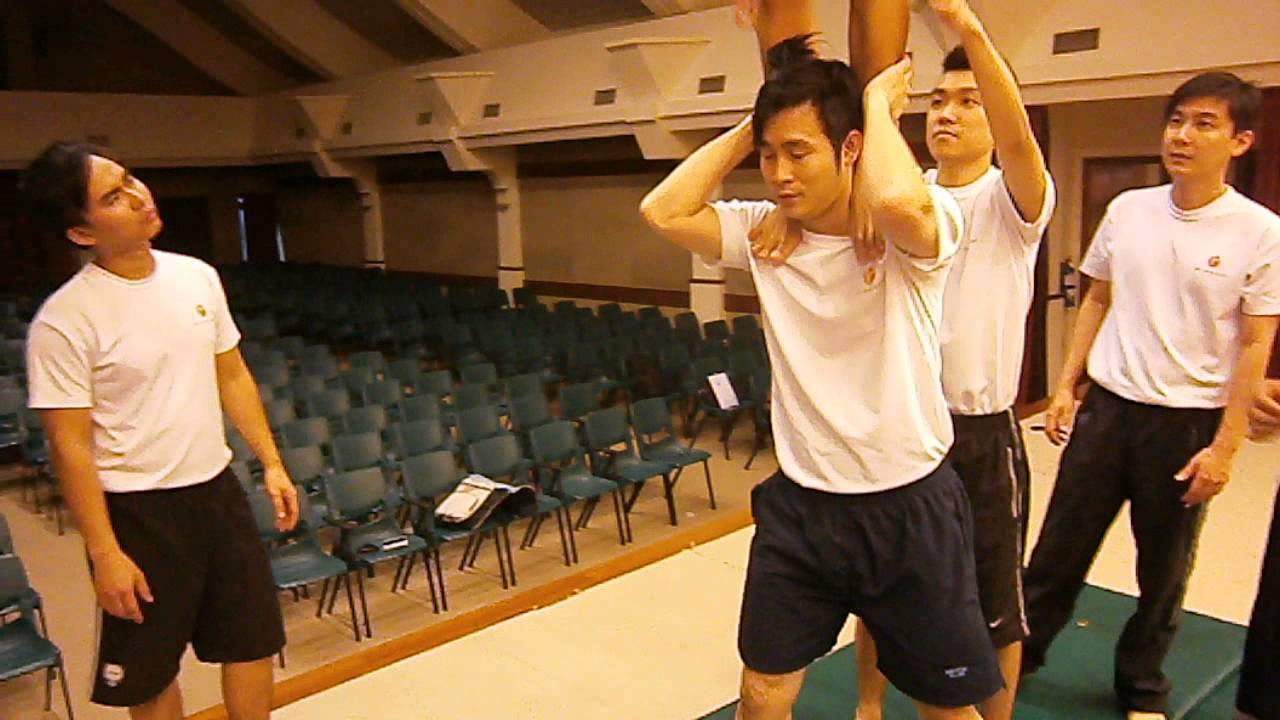 Sep 15th 2013 Revision front mount 1 on 1 i - YouTube