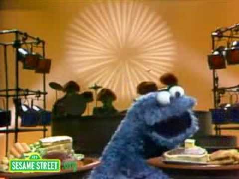 Sesame Street: Cookie Monster Sings 'Hey Food' (Low tone) with ...