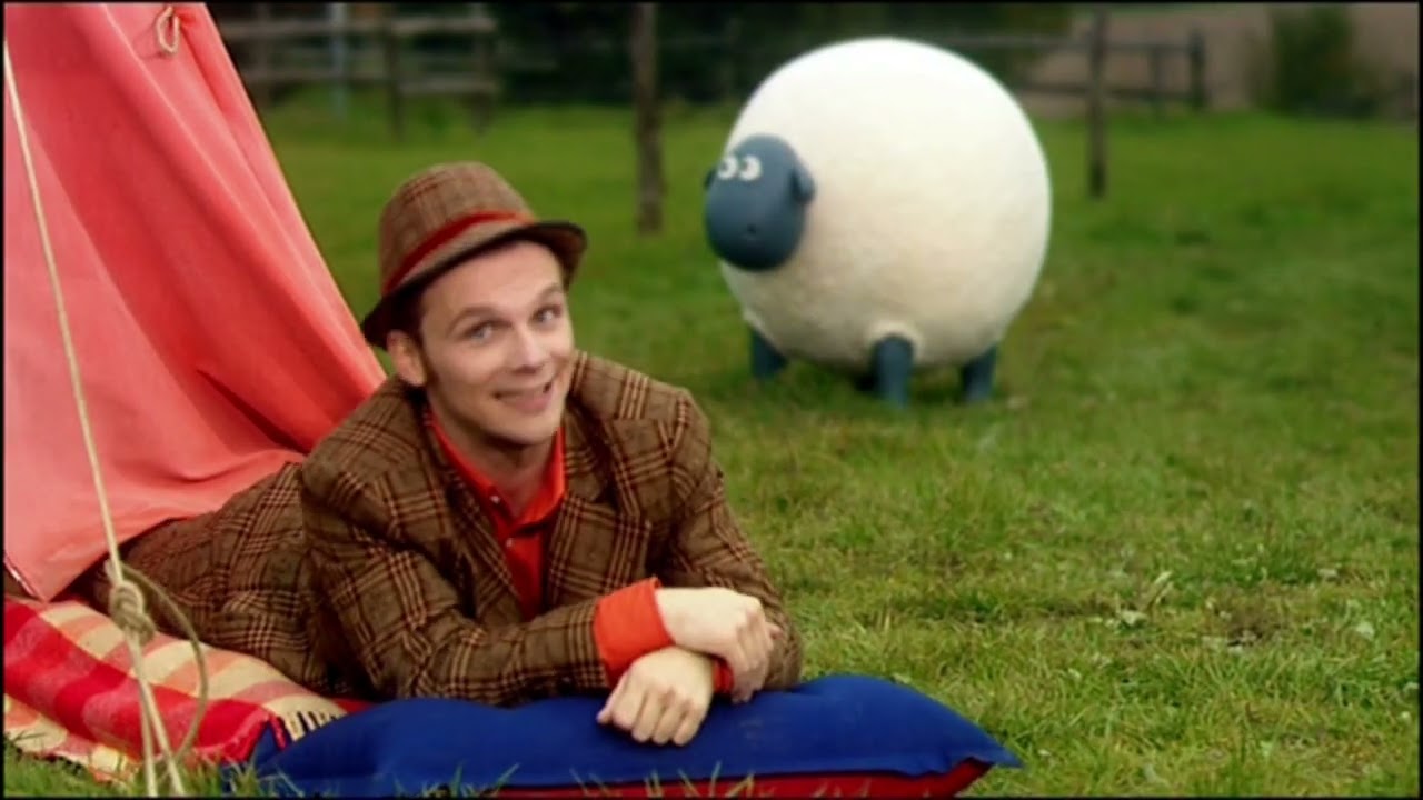 Shaun the Sheep - Life's a Treat (German) HQ - YouTube