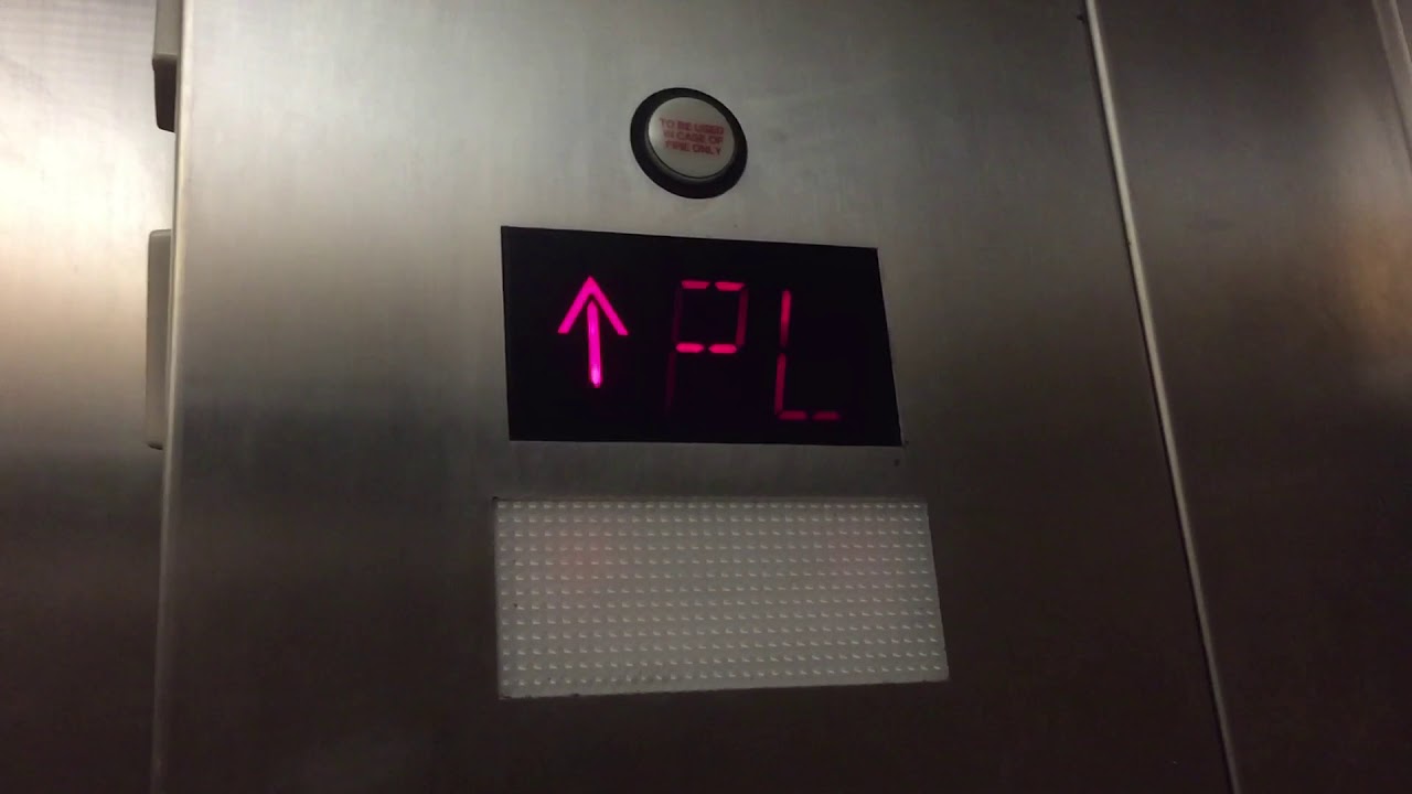 1993 Amtech Reliable Hydraulic Elevator @ Office Building, San Juan ...