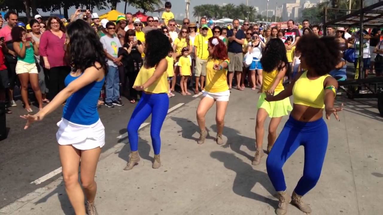 Copacabana Street Dance - YouTube
