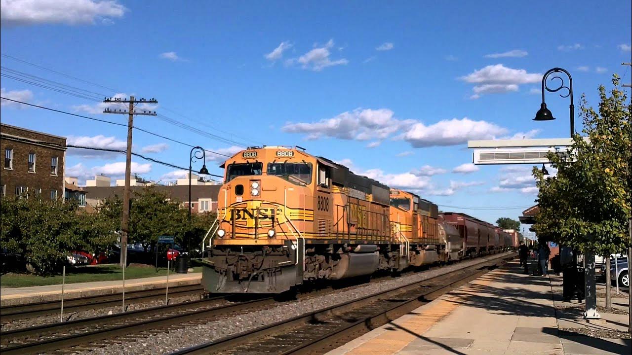 BNSF 8808 at Downers Grove, IL - YouTube