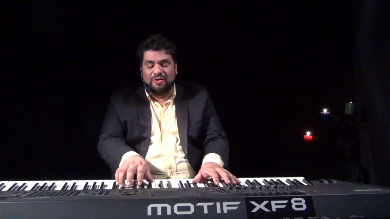 Recepción Medellin Músico Wilson Castañeda Tan Natural - YouTube