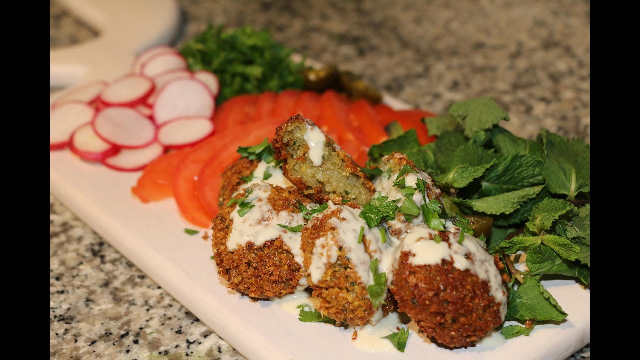 How to make Falafel / طريقة تحضير الفلافل. Full ingredients in ...