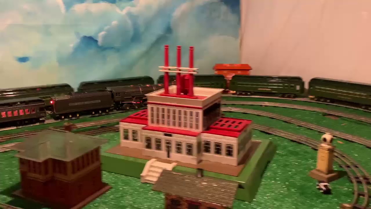 LIONEL 600 WITH PASSENGER CARS - YouTube