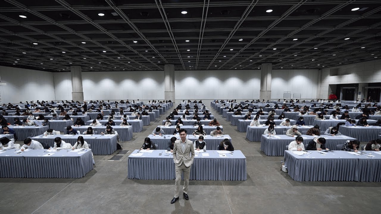 【凝皓教育】Woody Leung 2025 DSE 經濟科全港模擬試 - YouTube
