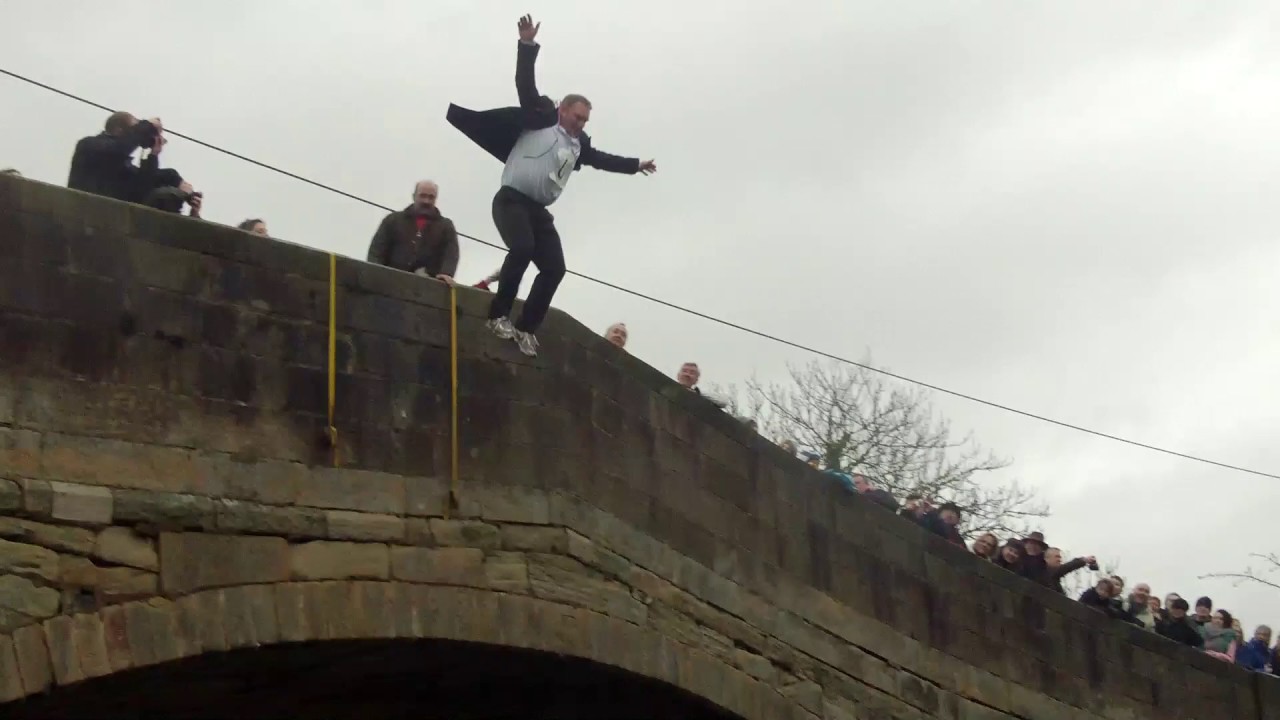 Mapleton Boat Race & Bridge Jump 2012 - YouTube