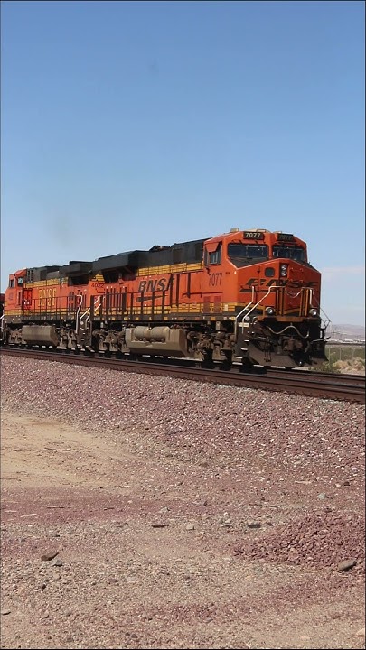 BNSF 7077 Rear DPU Needles Sub #bnsf #shorts - YouTube