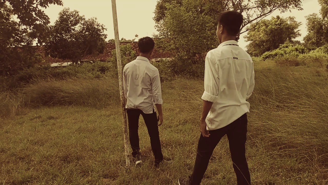 Sub urban cradles"bullying" - YouTube