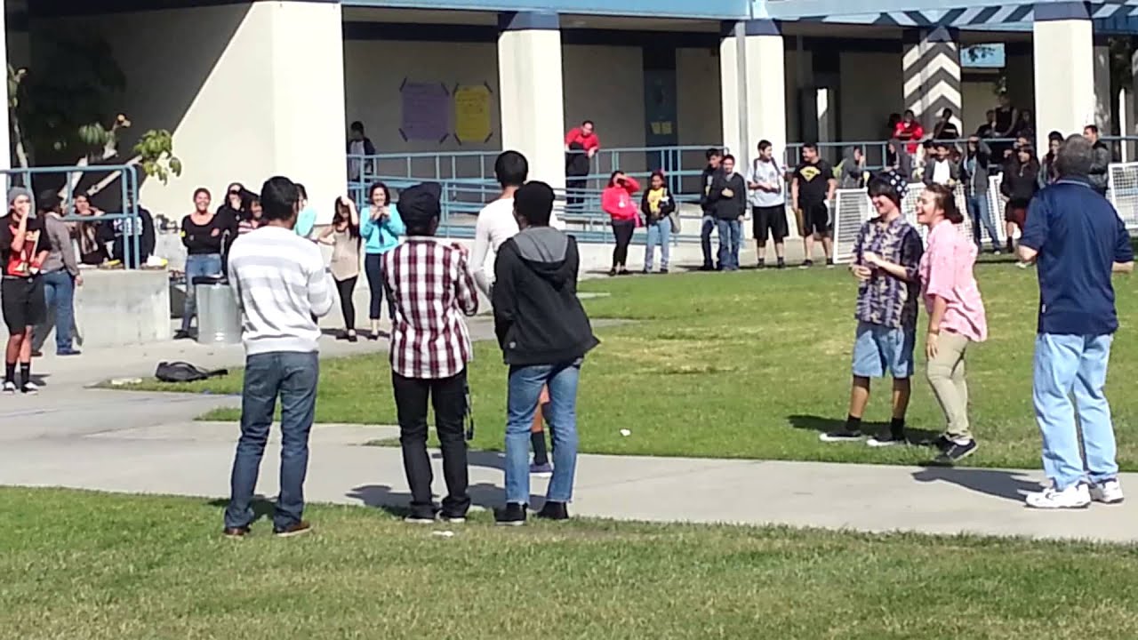 SEMHS Opposite gender day - YouTube