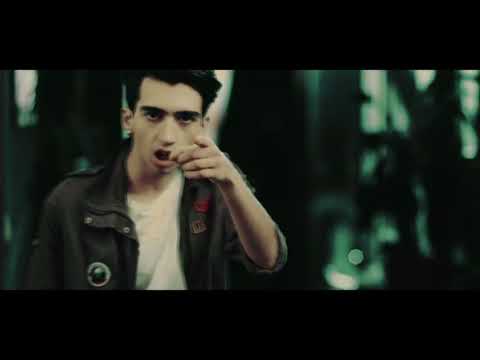 Gece Gölgenin Rahatına Bak    Çağatay Akman Official  Video 2017... B