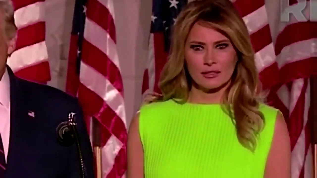 When Melania met Ivanka onstage at the RNC - YouTube