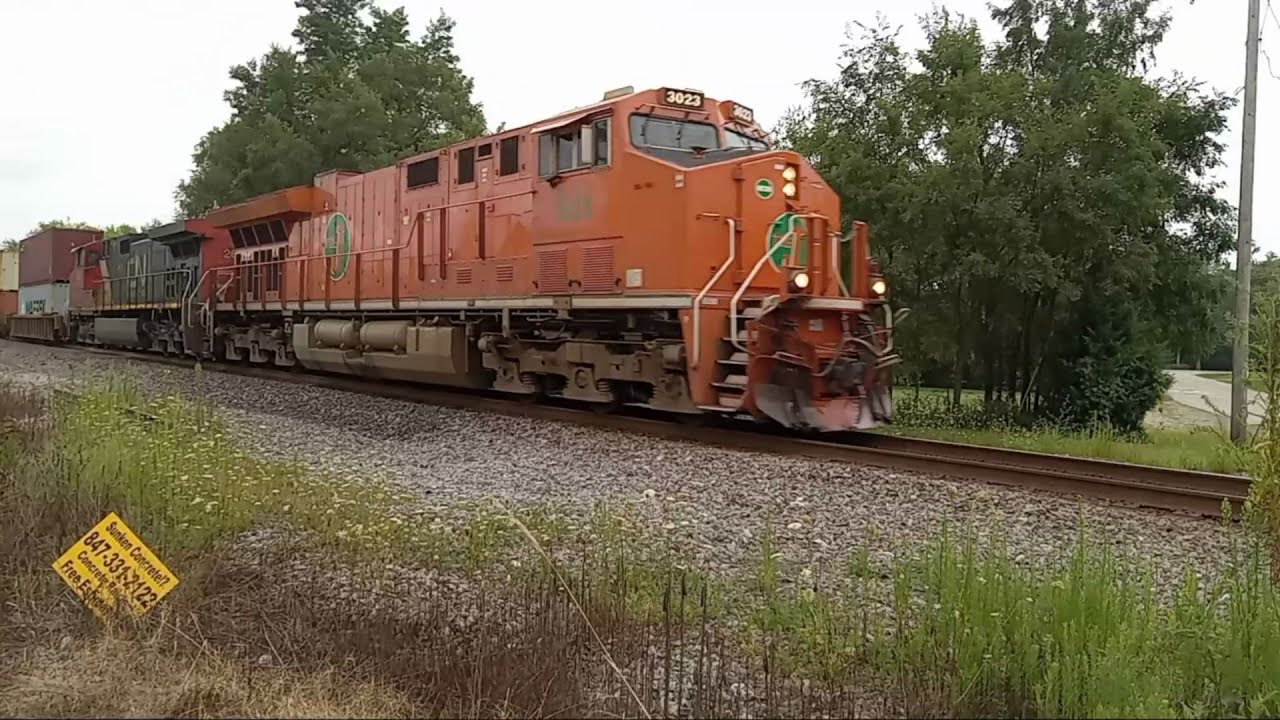 CN 3023(EJ&E Heritage Unit) Leading Q199 - YouTube