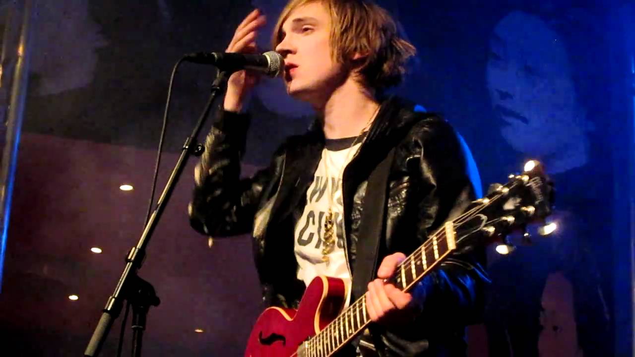 Carl Norén - Spirited Away [live @ rättvik bowling] - YouTube