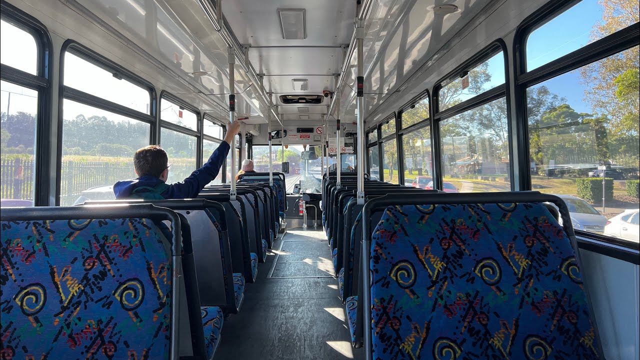 Busabout Sydney: m/o 7486 - Volvo B10MSE Volgren CR221 - YouTube