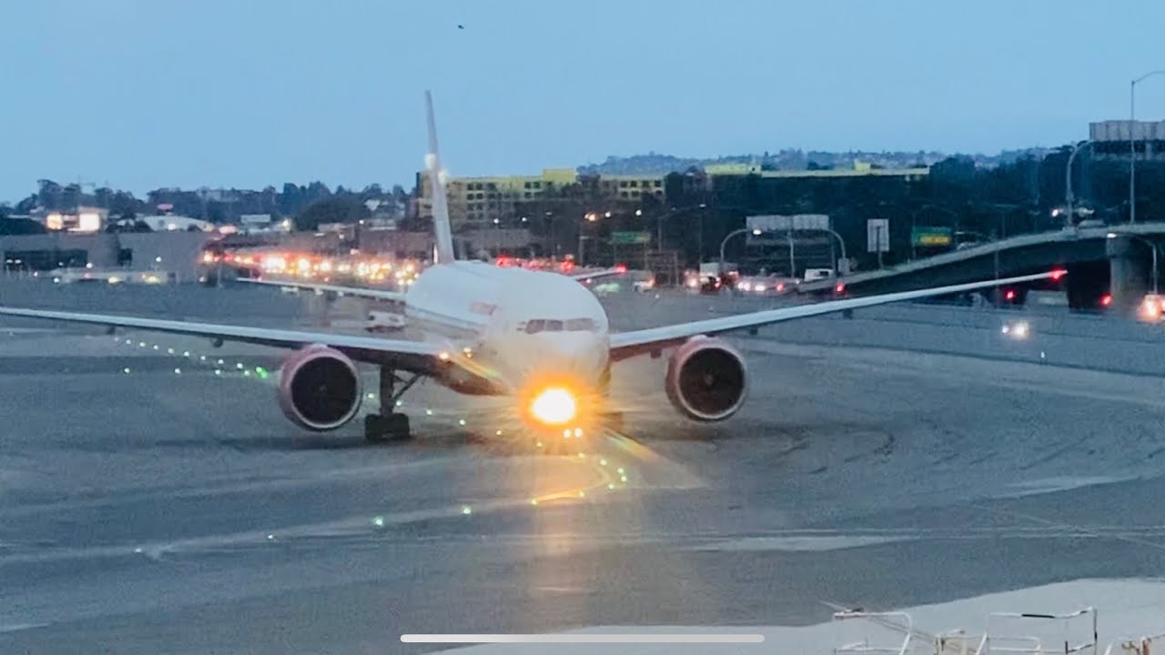 Air India 🇮🇳 Boeing 777 from Mumbai arriving at the gate in SFO - YouTube