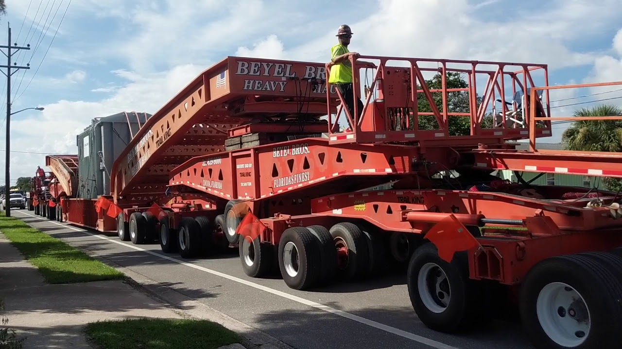 Huge 550,000lb transformer rolling down the street - YouTube