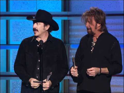 Brooks & Dunn Wins Top Vocal Duo - ACM Awards 2007 - YouTube