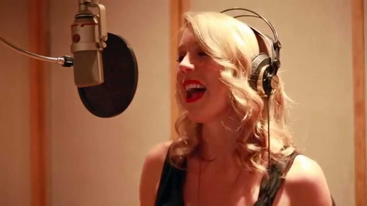 Chris Walden, Lost In The Memory (featuring Courtney Fortune) - YouTube