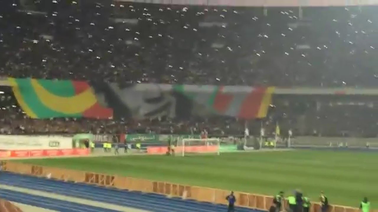 tifo mouloudia contre usma - YouTube