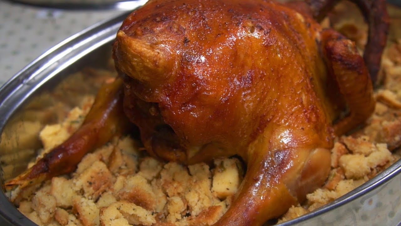 Gjel deti me përshesh me bukë misri, receta tradicionale e trashëguar ...