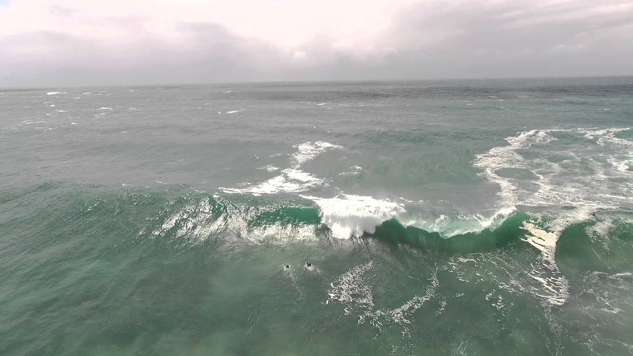 Big Surf at Dee Why Point, Sydney 2016 - Filmed with DJI Phantom 3 ...