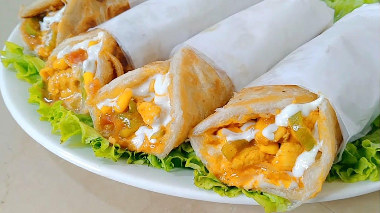 Chicken Paratha Roll Recipe | Chicken Fajita Paratha Roll Recipe - YouTube