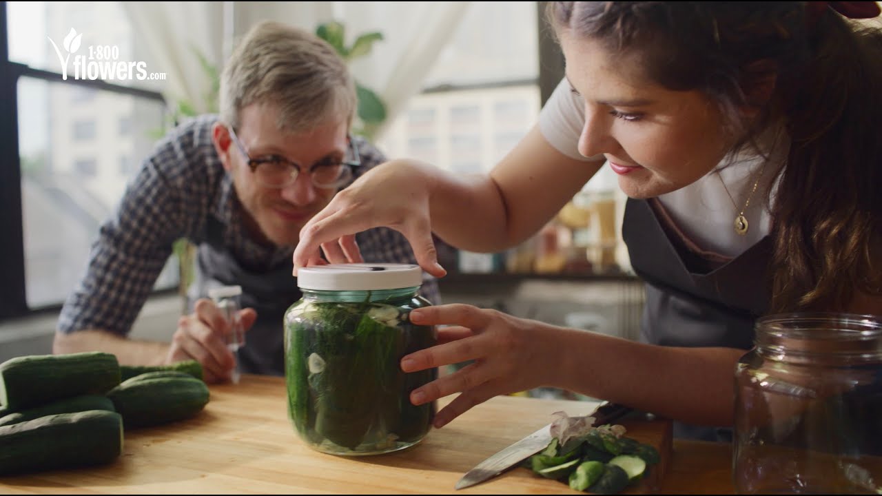 1-800 Flowers | Product Love | TV Commercial by Filmkraft - YouTube