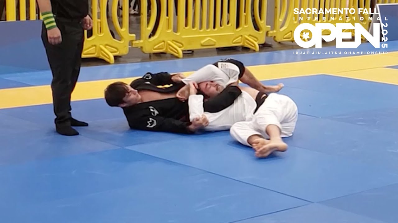 Will Wilson vs Jeffrey Childs / Sacramento Fall Open 2025 - YouTube