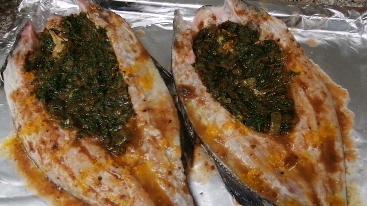 Fish OVEN ARABIAN FOOD STYLE (SAMAK MASHWI) - YouTube