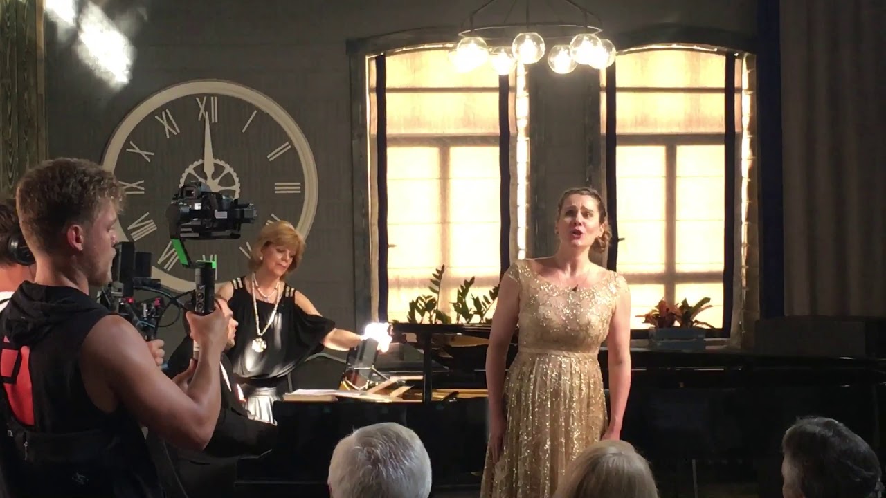 Natalia Zimina mezzo-soprano D'amour l'ardente flamme" from Berlioz ...