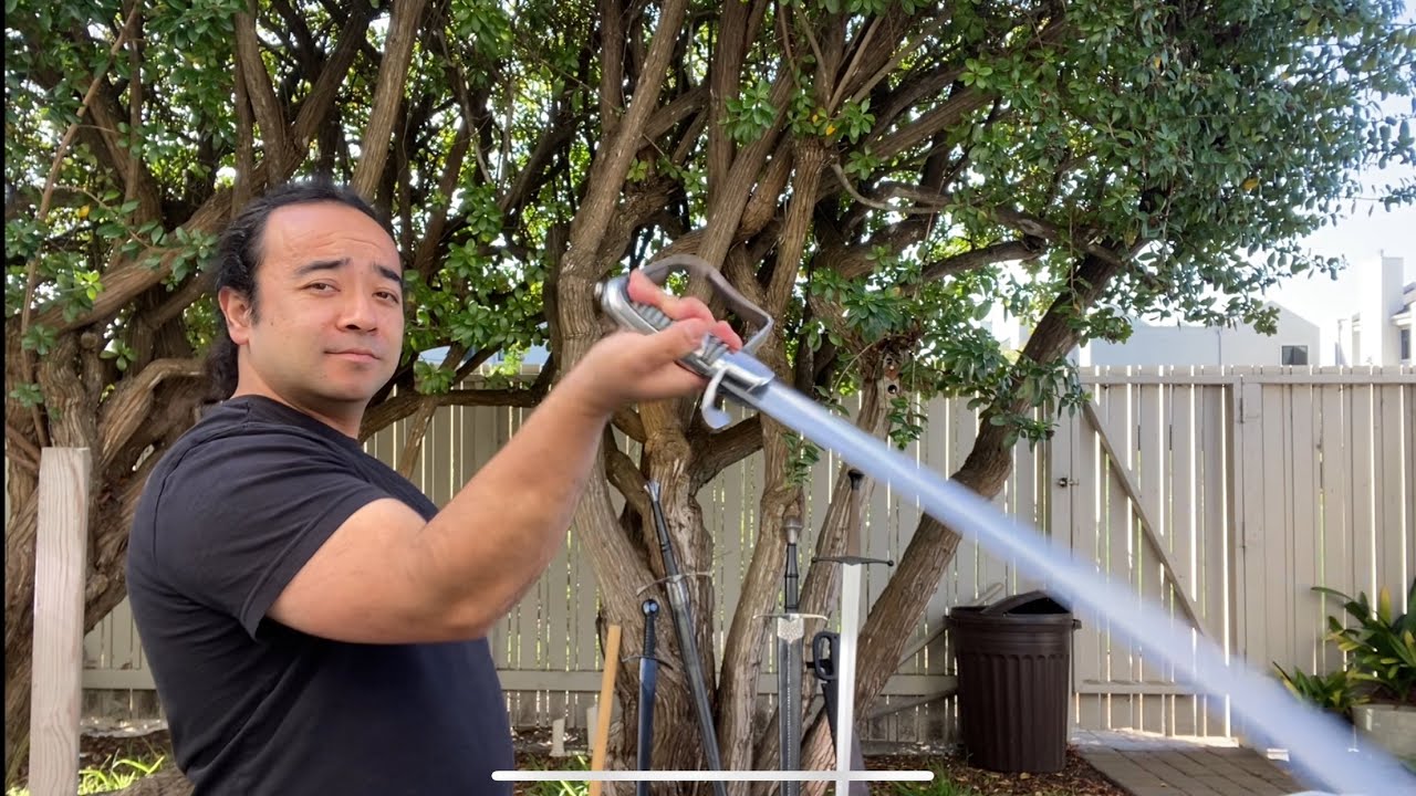 How to swing a sword with one hand: part 1 the pendulum swing - YouTube